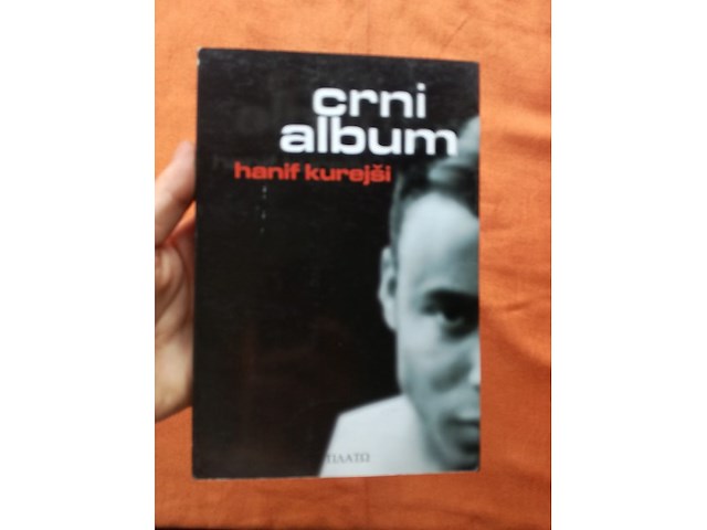 CRNI ALBUM - HANIF KUREJŠI