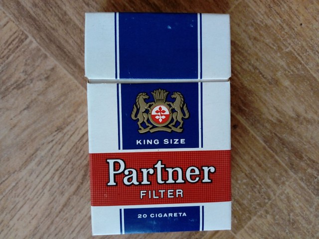 Partner kutija za cigarete