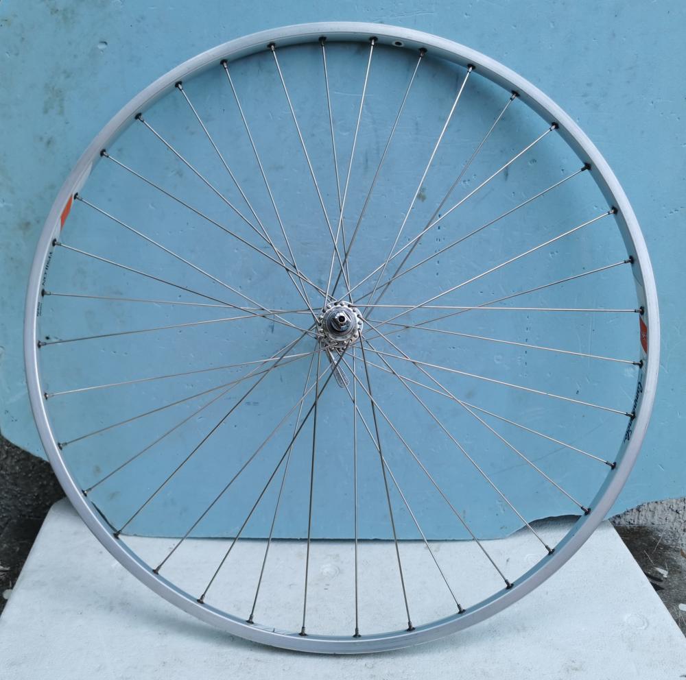 Campagnolo prednji tocak 28"