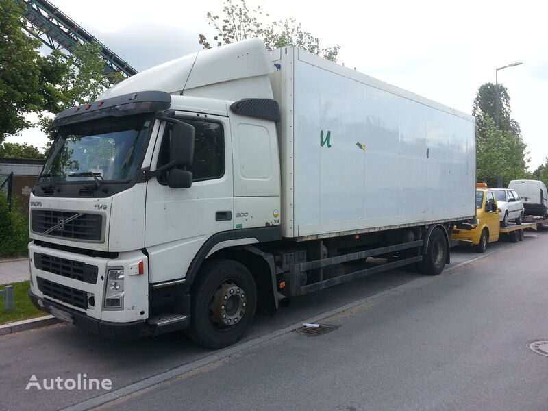 Volvo FM 9 300 kamion furgon