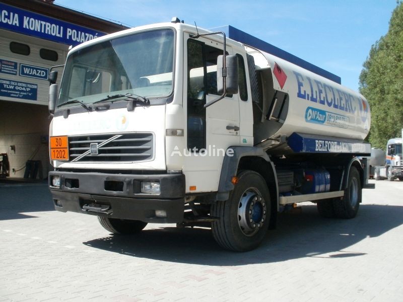 Volvo FL19 M25 autocisterna za gorivo