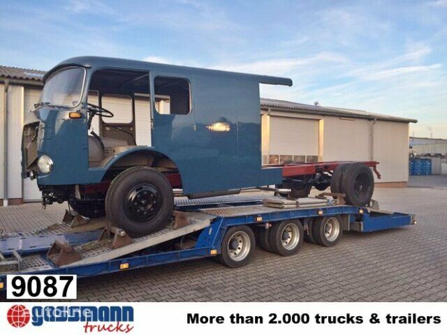 Mercedes-Benz LP710/32, Autotransporter