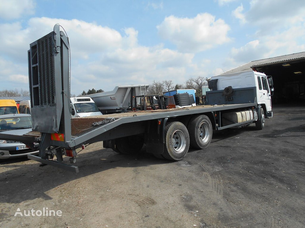 Volvo FL12 autotransporter