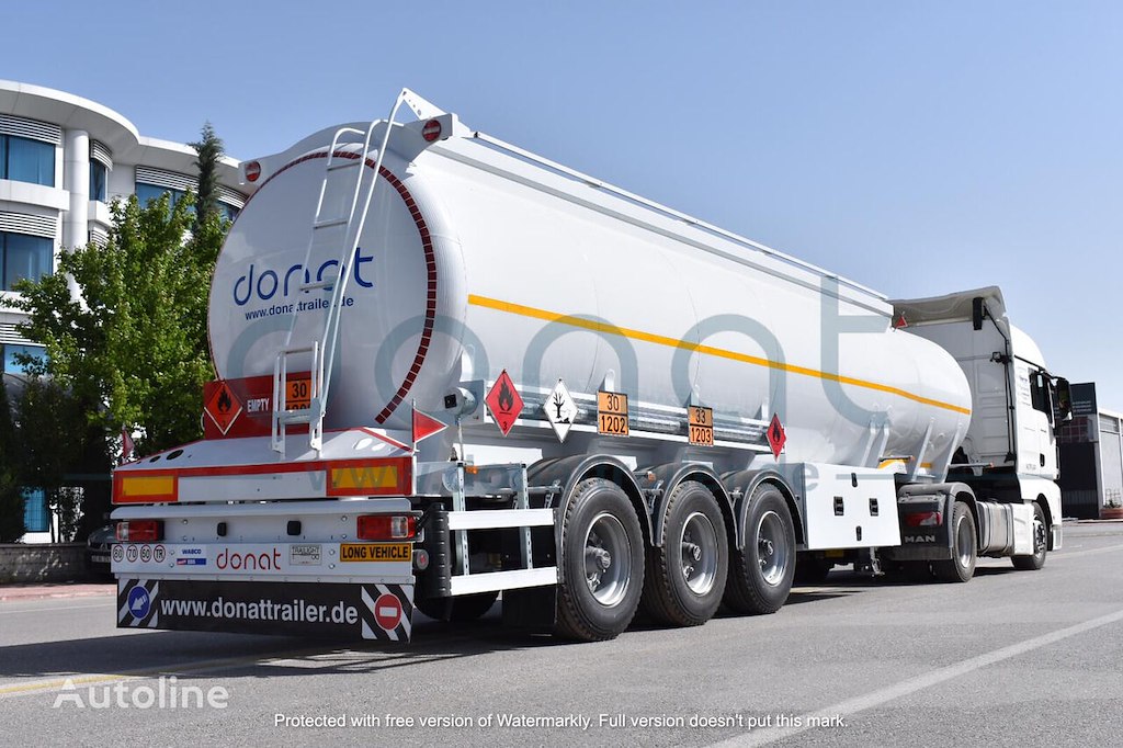 Nova Donat 10 to 12 Compartments cisterna za goriva i maziva