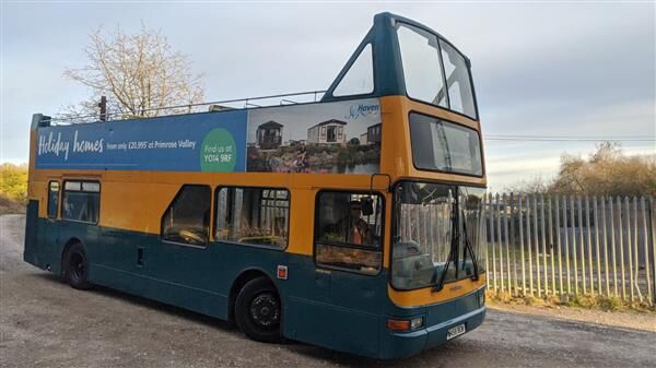 Volvo B7 open turistički autobus