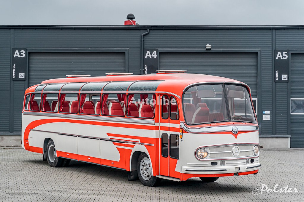 Mercedes-Benz 0321 HL prigradski autobus