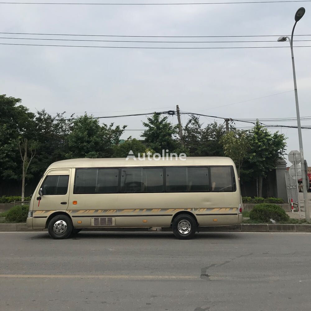 Toyota Coaster bus prigradski autobus