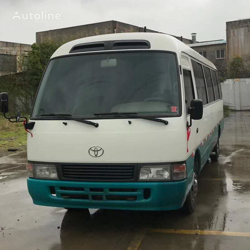 Toyota Coaster prigradski autobus