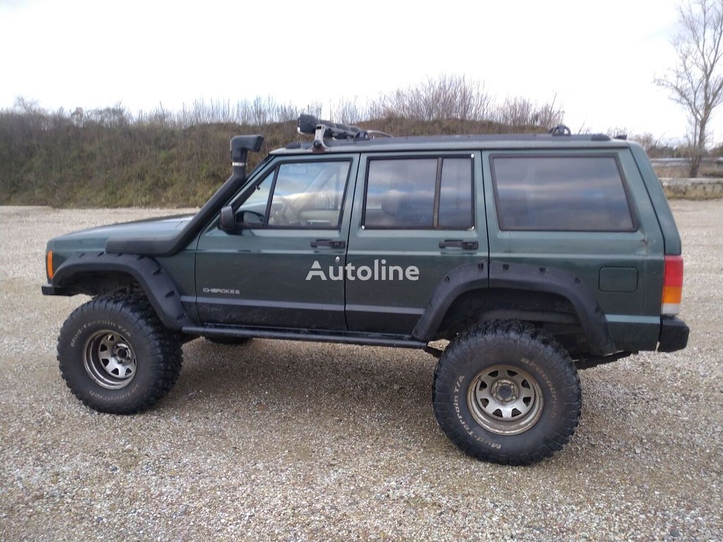 Jeep Cherokee terenac