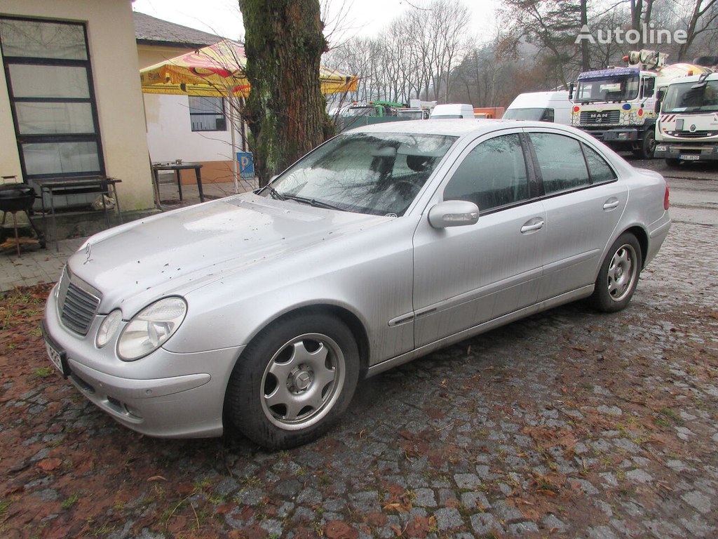 Mercedes-Benz Mercedes-Benz E -Klasse Lim. E 220 CDI Scheckheft, Original KM sedan