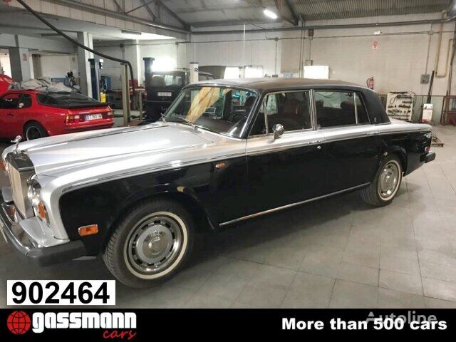 Rolls-Royce Silver Shadow sedan