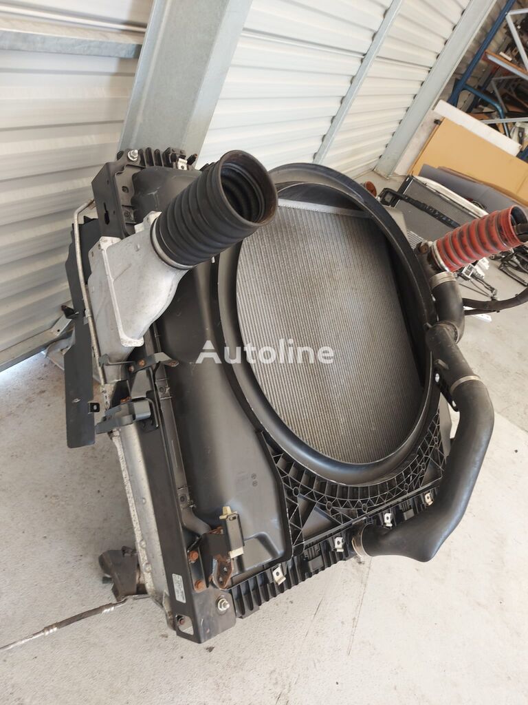 Radijator za hlađenje motora za Mercedes-Benz ACTROS MP4 tegljača