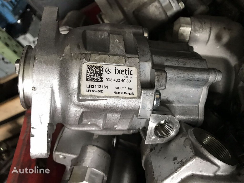 Mercedes-Benz steering pump 0 034 604 980 hidraulična pumpa za Mercedes-Benz Actros MP2 / MP3 kamiona
