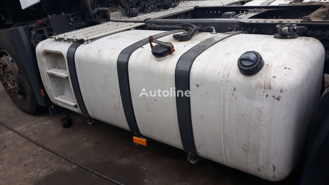 Mercedes-Benz complete fuel tank 820L A9604701401 rezervoar za gorivo za Mercedes-Benz Actros MP4 tegljača