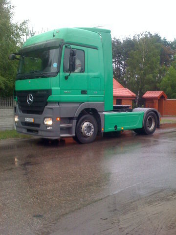 Mercedes-Benz Mercedes Actros Mega Space spoilery owiewki aeropakiet Multi-Pla spojler za Mercedes-Benz Mega Space tegljača
