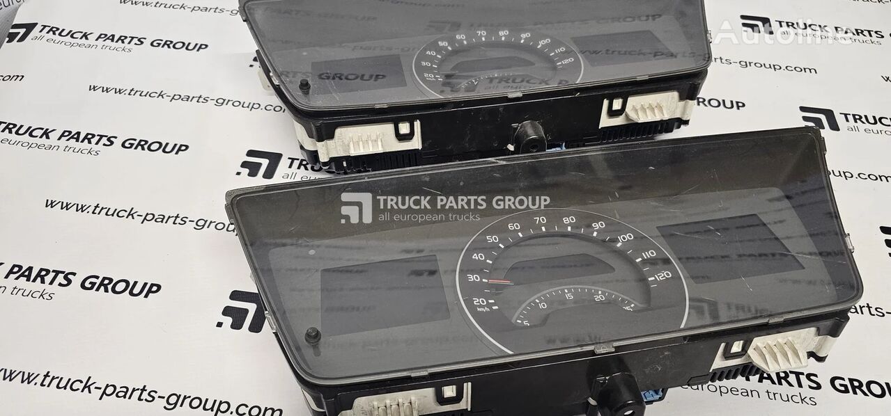 Volvo FH4 EURO6, instrument panel, dash board, instrument cluster, par instrument tabla za Volvo VOLVO FH4 EURO6, instrument panel, dash board, instrument cluster, parameter screen, 21982569, 2222...