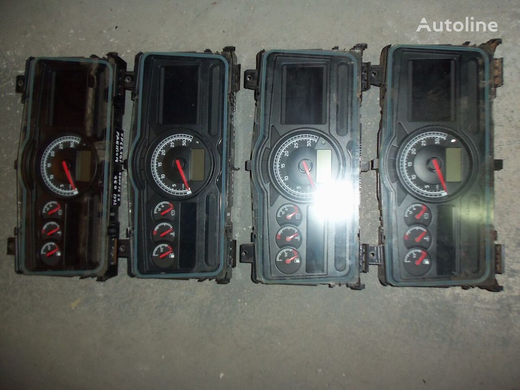 Renault Premium, Magnum DXI instrument panel, instrument cluster, dashbo instrument tabla za Renault Premium DXI tegljača