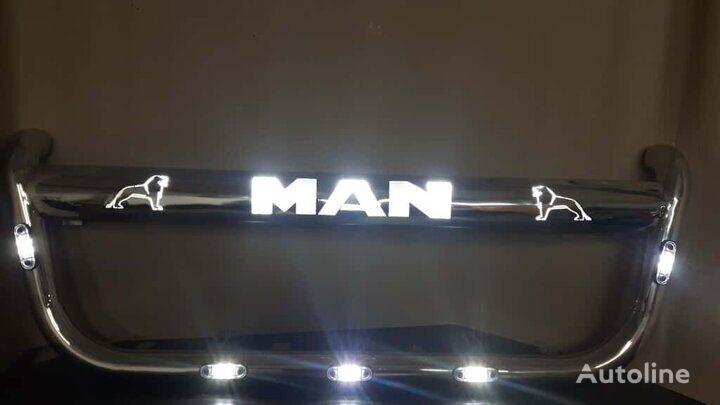 Nieuwe RVS frontbeugel voor met logo en verlichting MAN za MAN tegljača