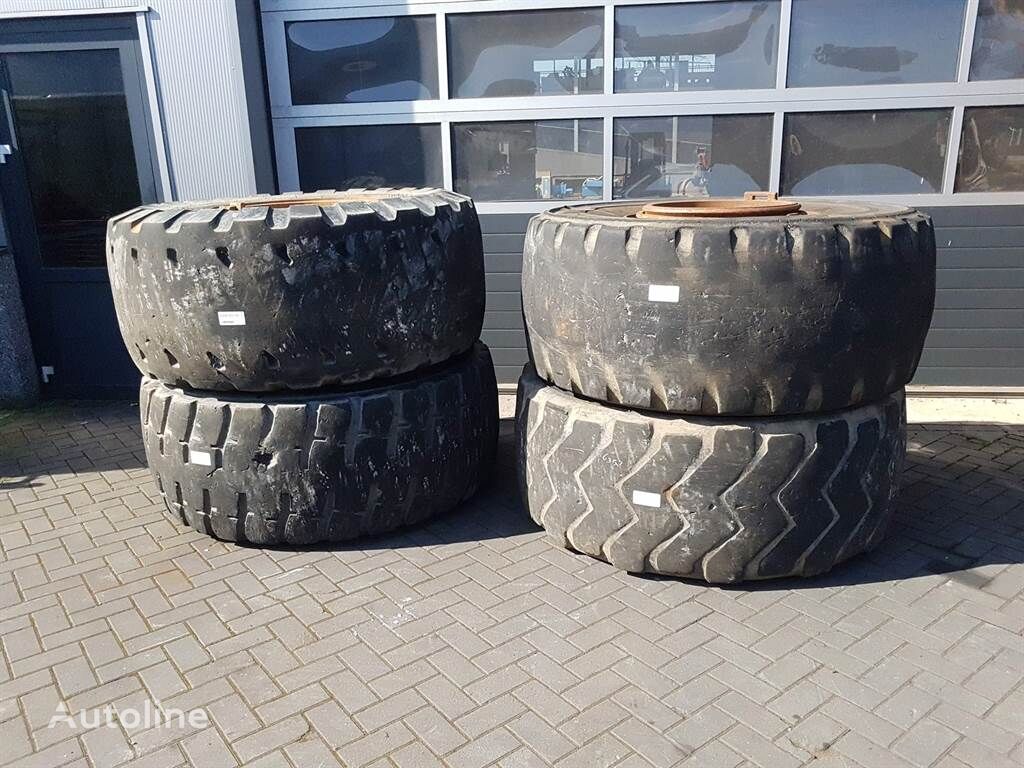 Case 921C-Michelin 26.5R25-Tire/Reifen/Band točak