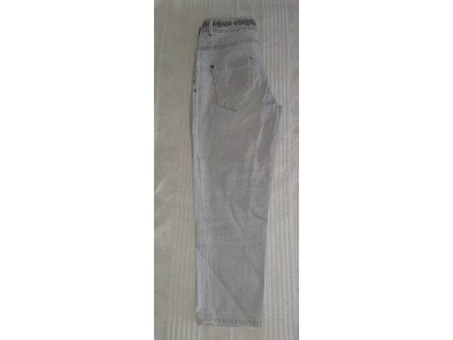 Pantalonice sive Cecil 26