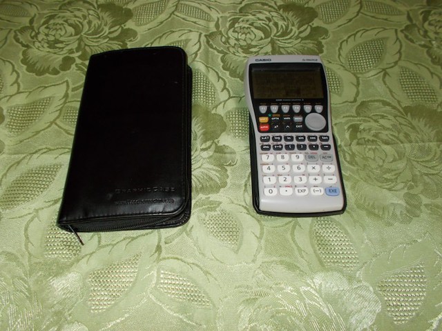 Casio fx-9860GII - graficki kalkulator iz 2009 godine