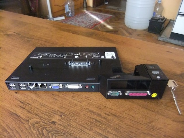 IBM Lenovo Thinkpad Docking Station Type 2504+GARANCIJA