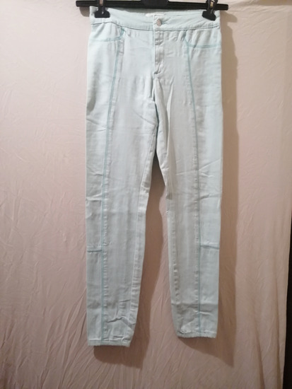 Nove, original, GUESS, nezno mint farmerice 27