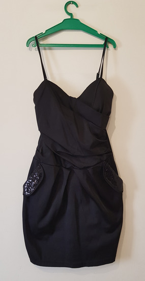 Crna mini haljina sa dzepovima