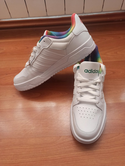 Adidas LGBT patike