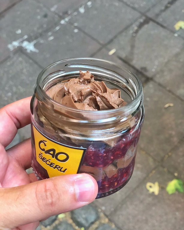 Čoko mus sa malinama