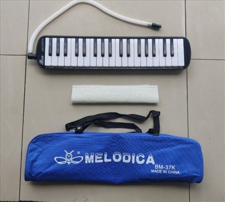 Bee Melodica