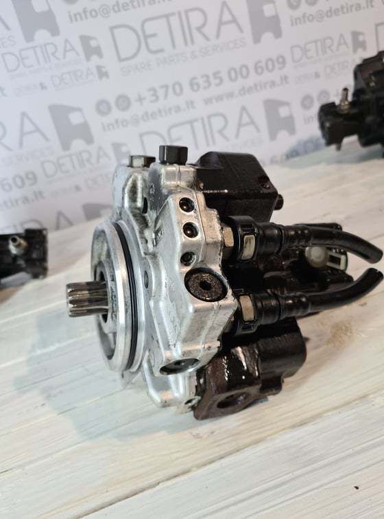 Bosch 400/440 51111037739 pumpa za gorivo za MAN TGA TGX tegljača