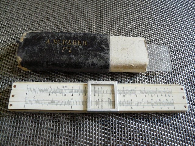 FABER-CASTELL 389 - stari mini drveni logaritam lenjir