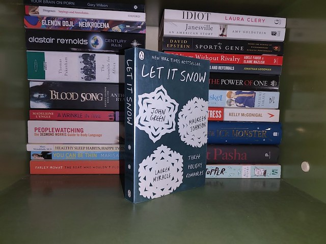 Let It Snow John Green , Maureen Johnson Lauren Myracle