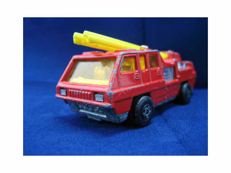 MATCHBOX VATRGASNI Kamion sa slike /T36-47o/