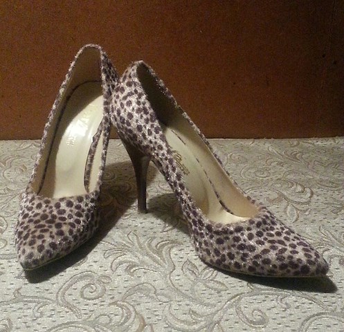 Cipele sa leopard šarom broj 38