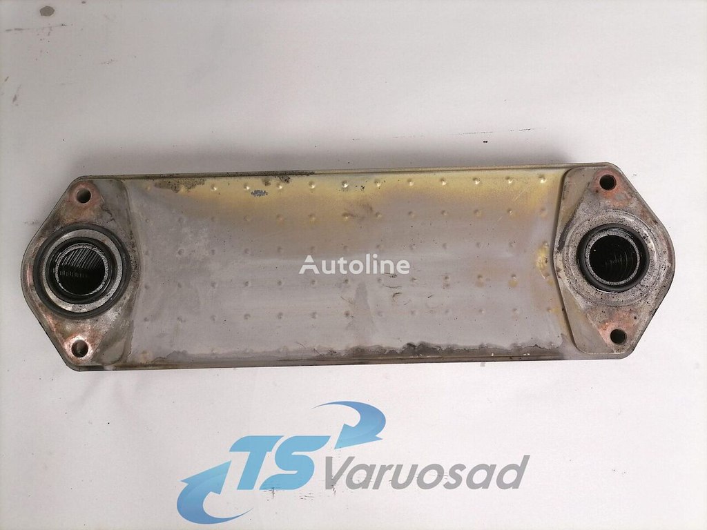 Scania Engine oil cooler 1333183 hladnjak ulja za Scania R420 tegljača