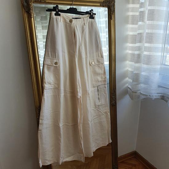 Zara pantalone A kroja