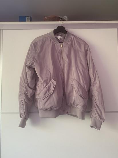 H&M lila bomber jacket