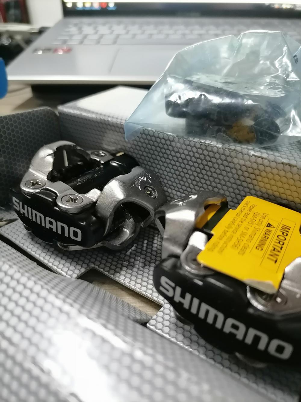 PEDALA shimano SPD pd-m520 - sm-sh51 crna