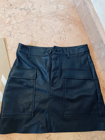 Nova crna kožna Zara suknja size XS/34