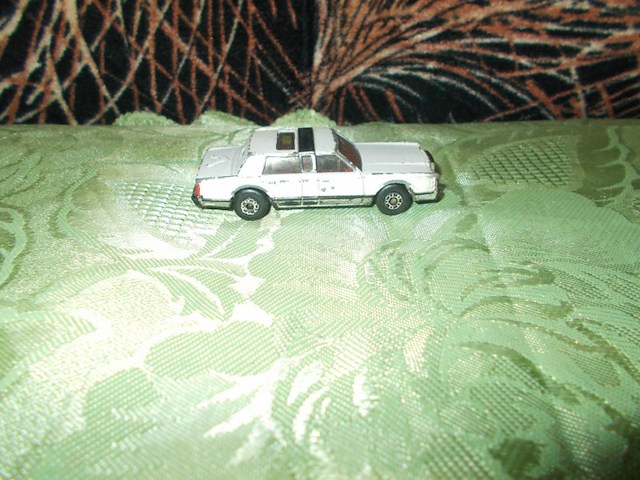 Lincoln Town Car - Matchbox - 1983 godina