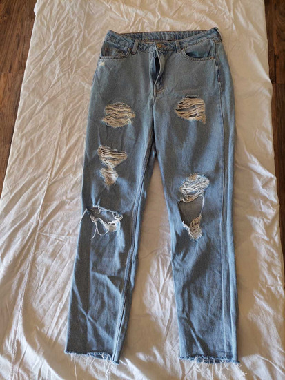 Mom jeans pocepane H&M