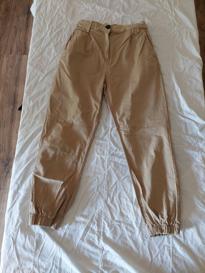 Cargo pantalone bershka bez