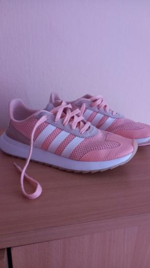 ADIDAS 39