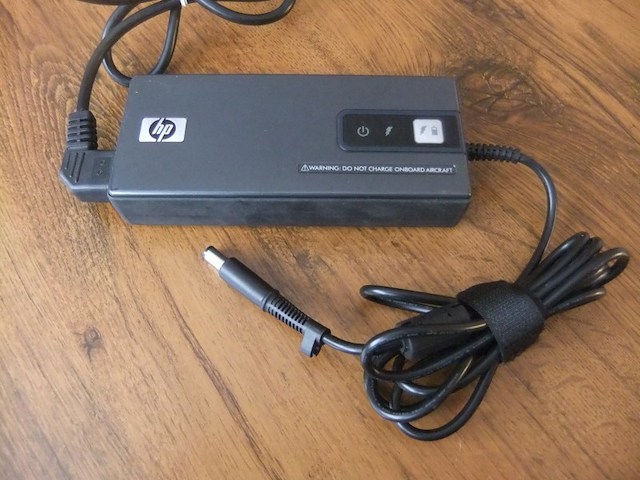 HP adapter 19.5V 4.62A i 15V 6A ORIGINAL + GARANCIJA!