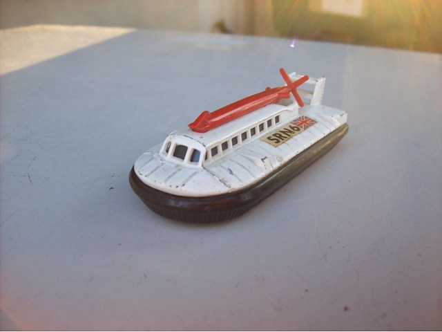 MATCHBOX SUPER Fast SRNG HOVERCRAFT  No 72  - 1978