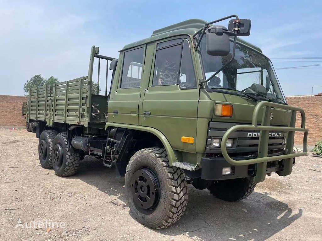 Dongfeng 6WD Army Troop Truck vojni kamion