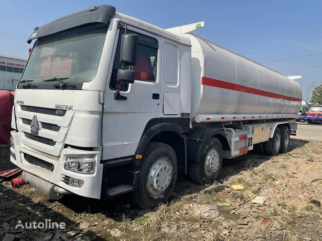 Howo 8*4 Howo Tanker Truck 40000L autocisterna za gorivo