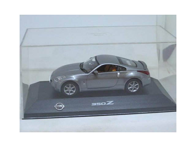 1:43 J collection nissan 350Z
